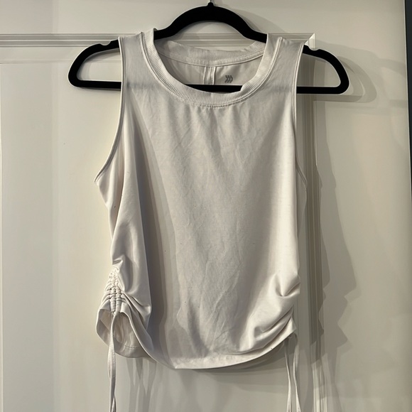 all in motion | Tops | All In Motion White Tank | Poshmark